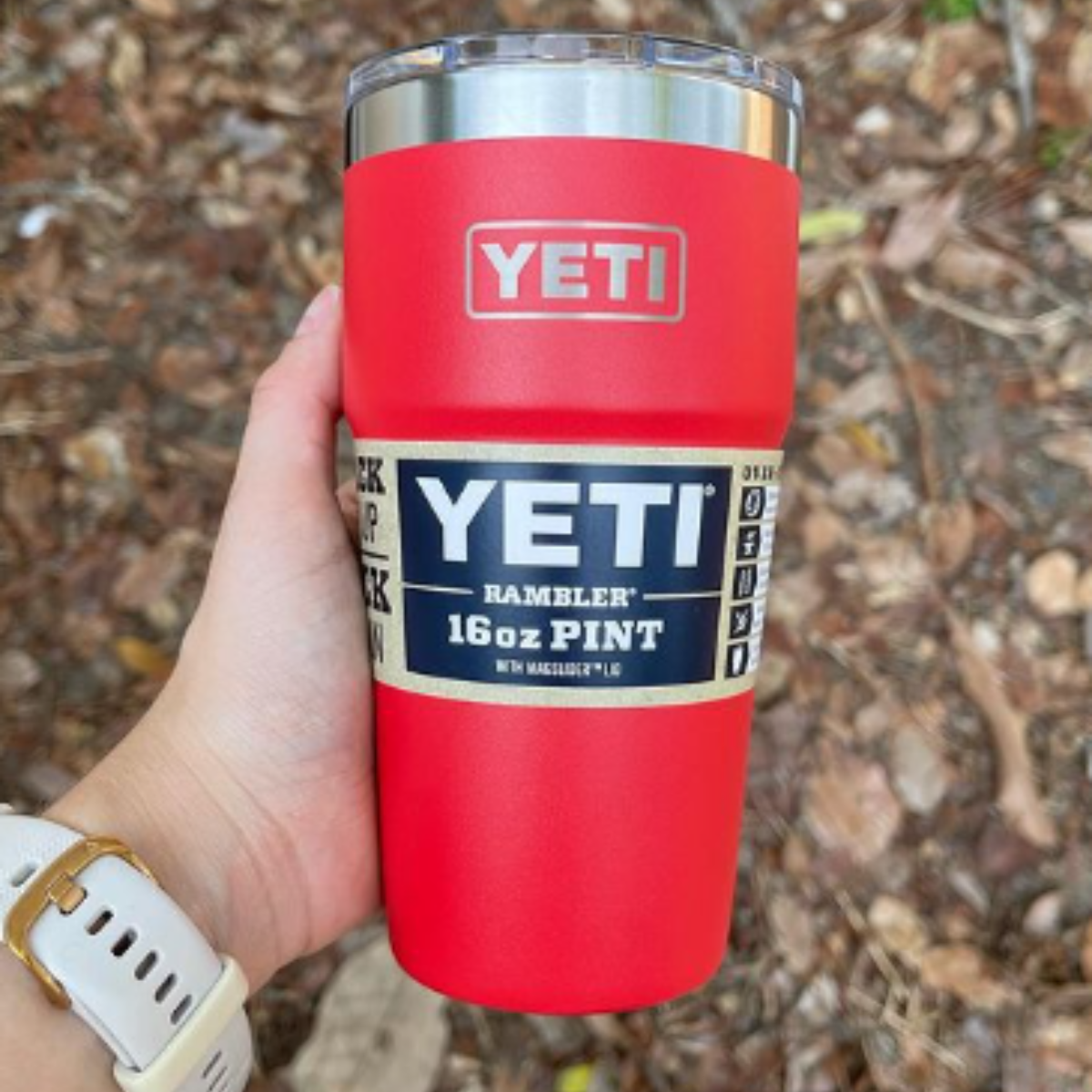 Yeti 20oz Rojo Vaso Acero Inoxidable - DRO – MayoreoTotal